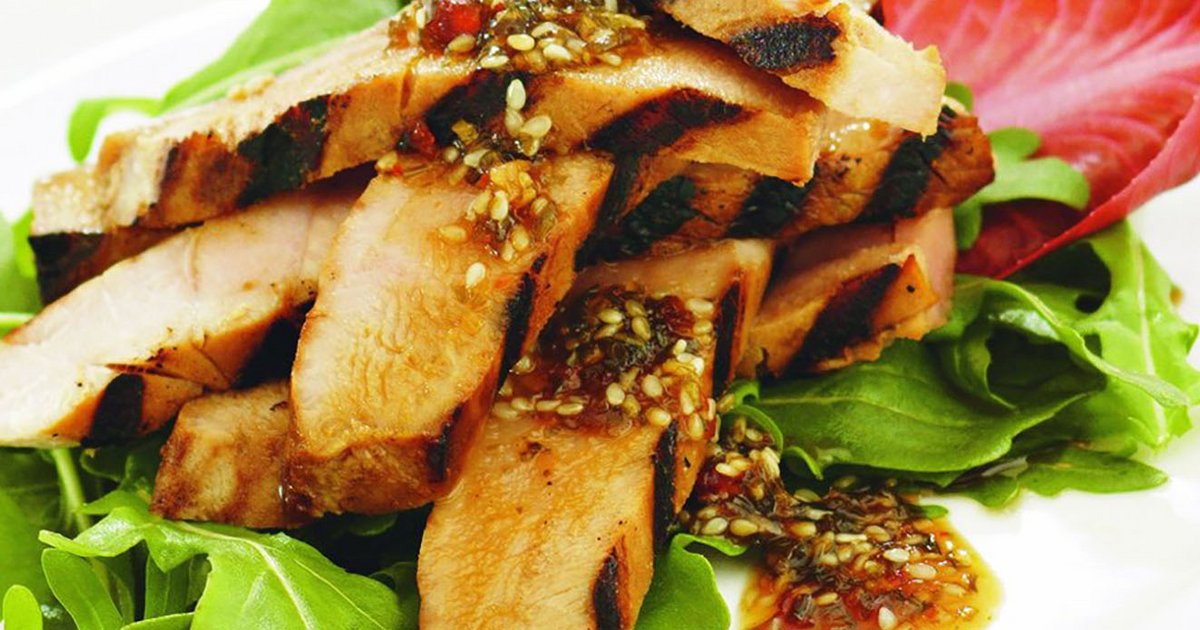 Smażone steki z tuńczyka z dżemem z chili | Przepis | Kikkoman